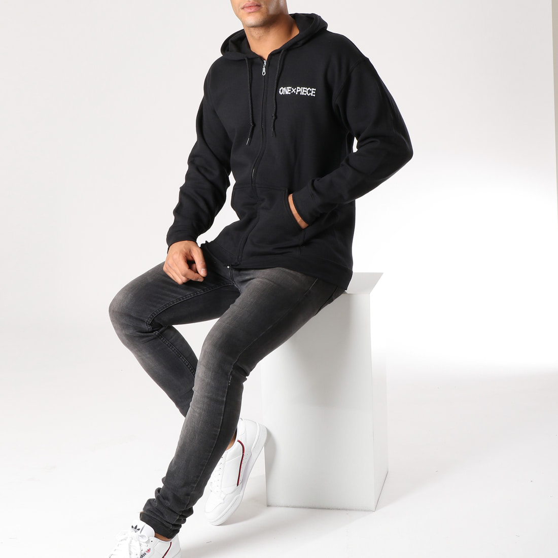 One Piece - Sweat Zippé Capuche Skull Noir - LaBoutiqueOfficielle.com