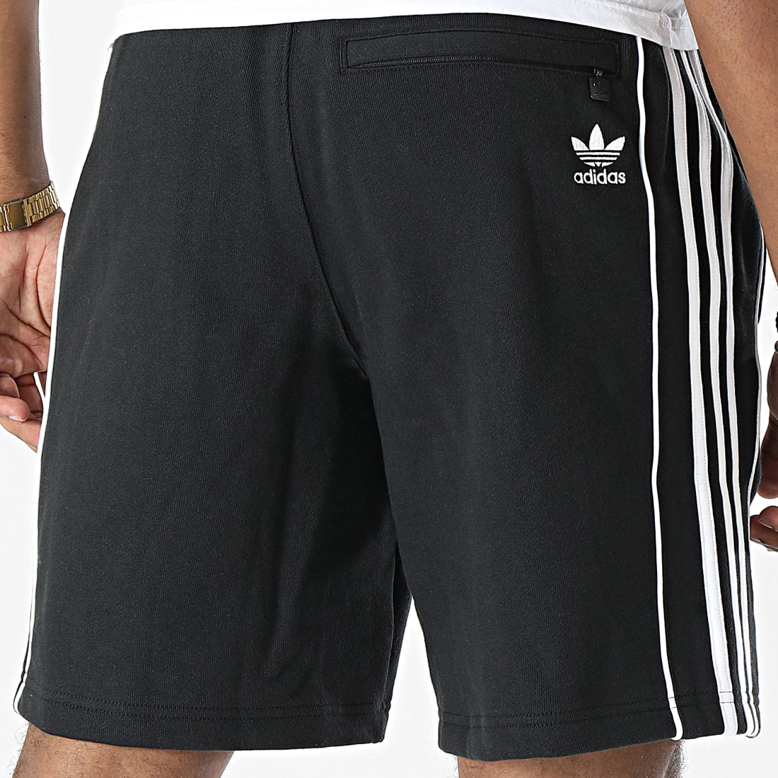 Adidas Originals - Short Jogging A Bandes Essential HK7307 Noir ...