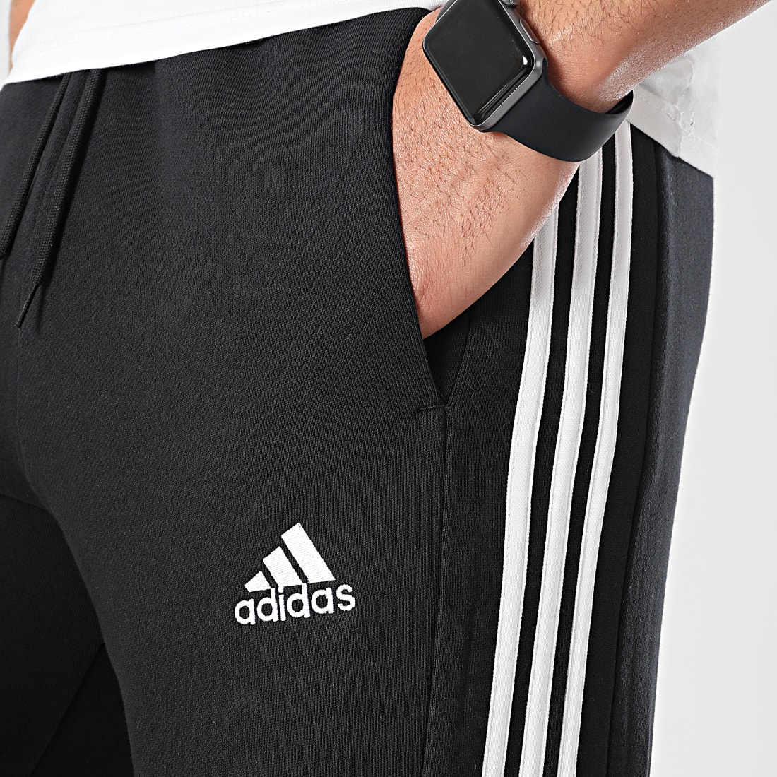 Adidas Sportswear - Pantalon Jogging A Bandes HA4337 Noir ...