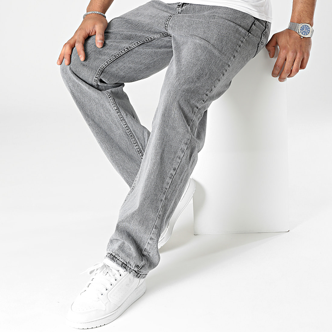 Classic Series - Jean Relaxed Fit Gris - LaBoutiqueOfficielle.com