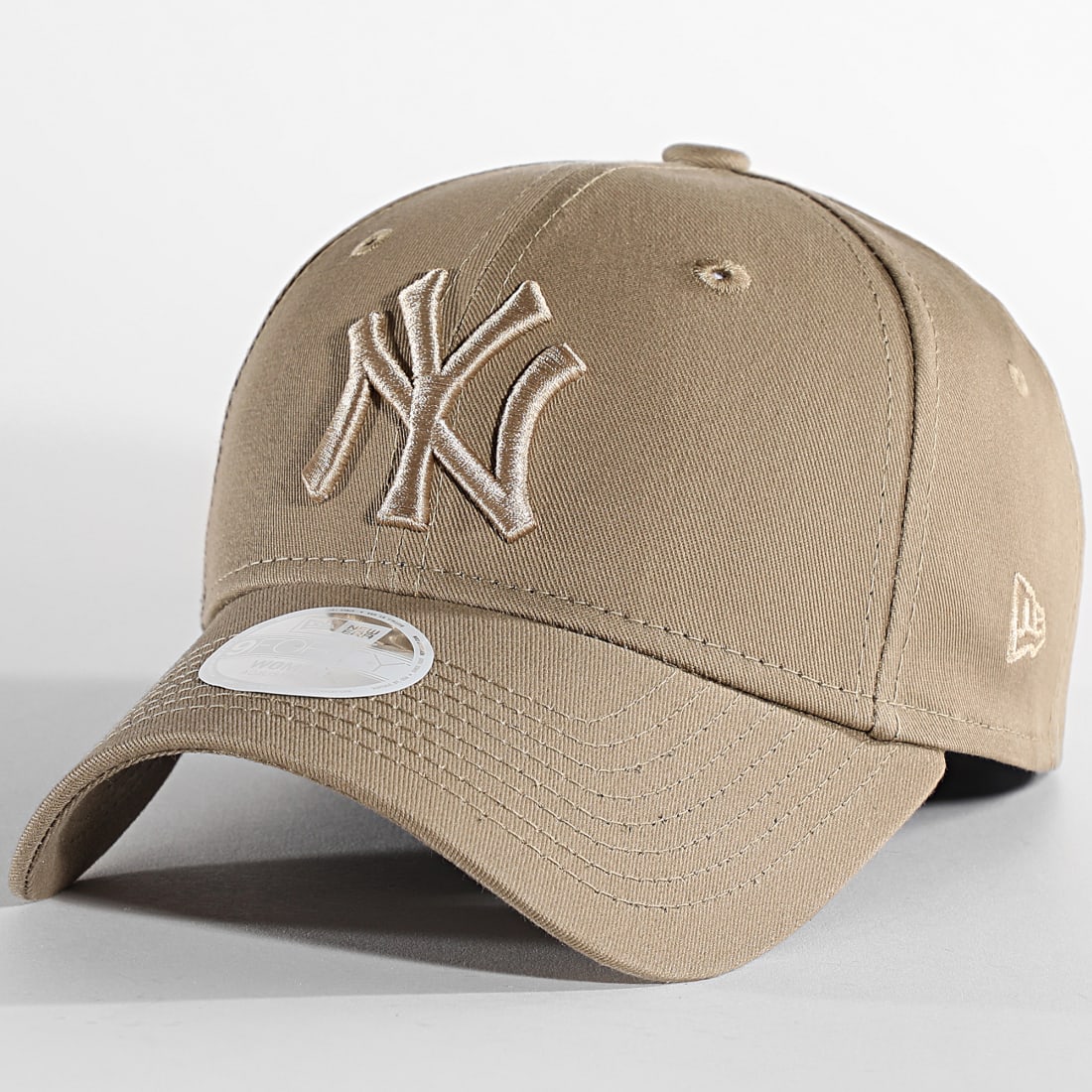New Era - Casquette Femme 9Forty League Essential New York Yankees ...