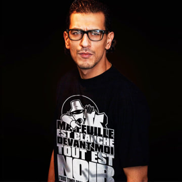 Scred Connexion - Tee Shirt Mokless Feuille Blanche Noir Typo Blanc - LaBoutiqueOfficielle.com