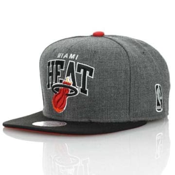 Mitchell and Ness - Casquette Snapback Mitchell And Ness Miami Heat ...