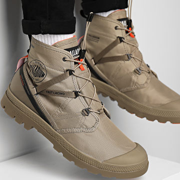 Palladium - Boots Pampa Travel Lite Waterproof 77238 Dune - LaBoutiqueOfficielle.com