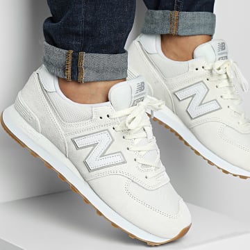 New Balance - Baskets 574 U574RAD Beige - LaBoutiqueOfficielle.com
