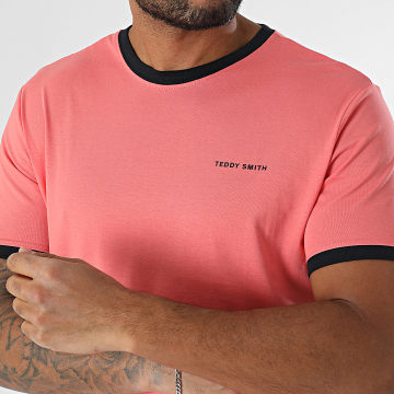 Teddy Smith - Tee Shirt 11016811D Rose - LaBoutiqueOfficielle.com