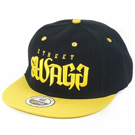 Swagg - Casquette Snapback Swagg Noire Logo Classic Jaune Visiere Jaune ...