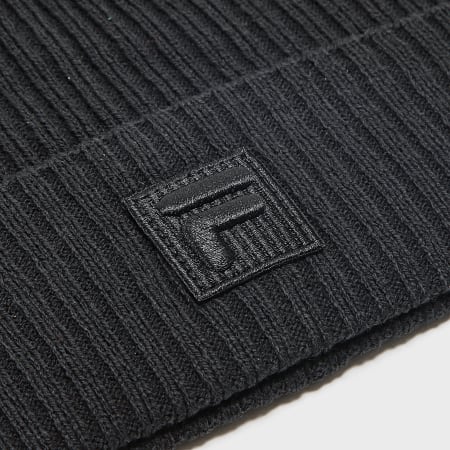 Fila - Bonnet FCU0033 Noir - LaBoutiqueOfficielle.com