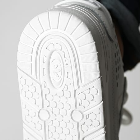 Adidas Originals - Baskets Adi2000 HR1745 Cloud White ...