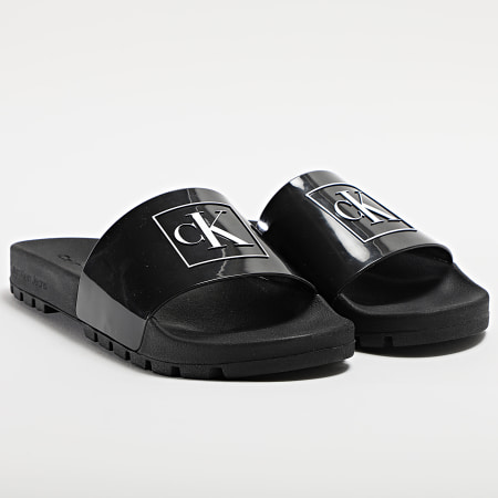 Calvin Klein - Claquettes Truck Slide Monogram 0591 Noir ...