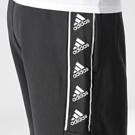 Adidas Sportswear - Short Jogging A Bandes IC6815 Noir ...
