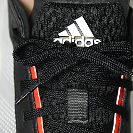Adidas Sportswear - Baskets Avryn HP5969 Core Black Solar Red ...