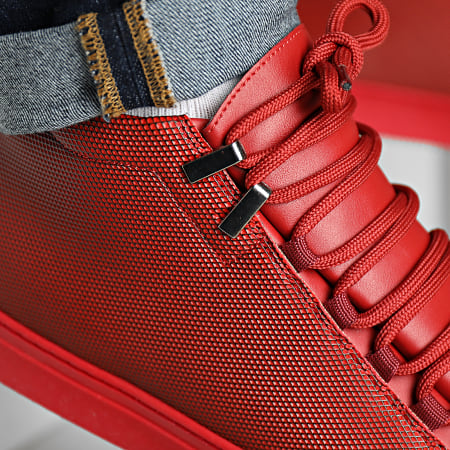 Classic Series - Baskets Rouge - LaBoutiqueOfficielle.com