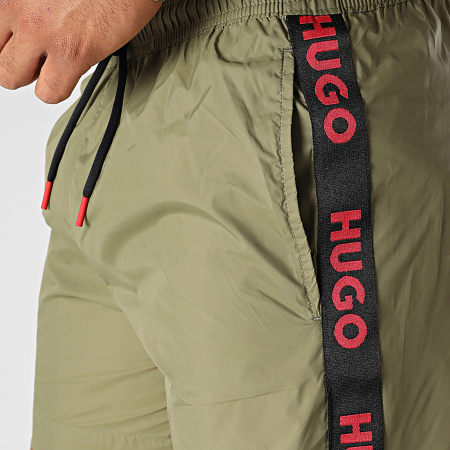 HUGO - Short De Bain FAB 50500973 Vert Kaki - LaBoutiqueOfficielle.com