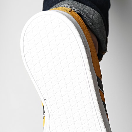 Adidas Sportswear - Baskets VL Court 2.0 IF7555 Mustard Yellow Core ...