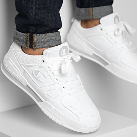 Champion - Baskets 3 Point Low S21882 Triple White ...