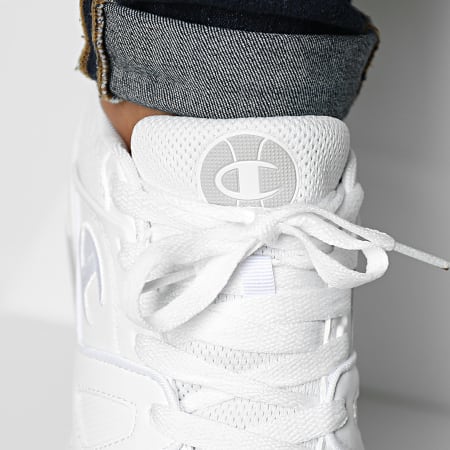Champion - Baskets 3 Point Low S21882 Triple White ...