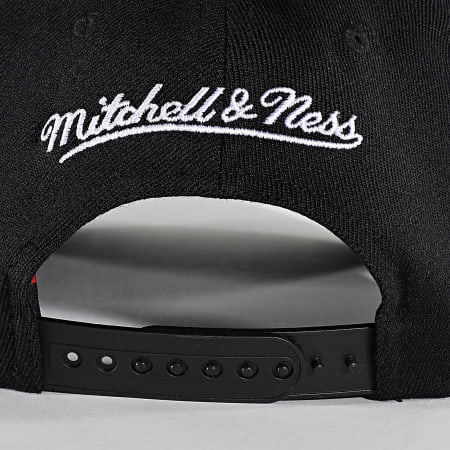 Mitchell and Ness - HHSSINTL1266 Gorra Chicago Bulls Negra - Ryses