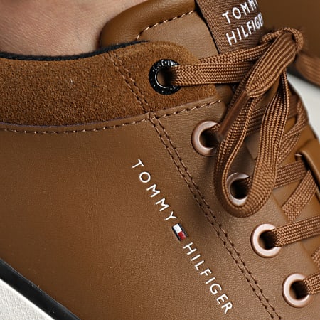 Tommy Hilfiger - Baskets Vulcan Cleat Low Leather Mix 4884 Coconut ...