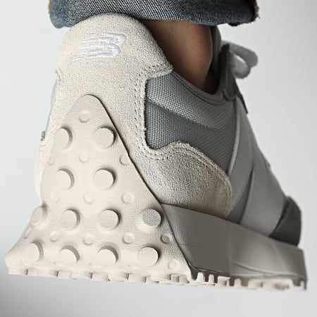 New Balance - Baskets 327 U327FF Grey Beige - LaBoutiqueOfficielle.com