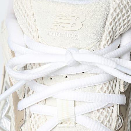 New Balance - Baskets 530 MR530GB Beige - LaBoutiqueOfficielle.com