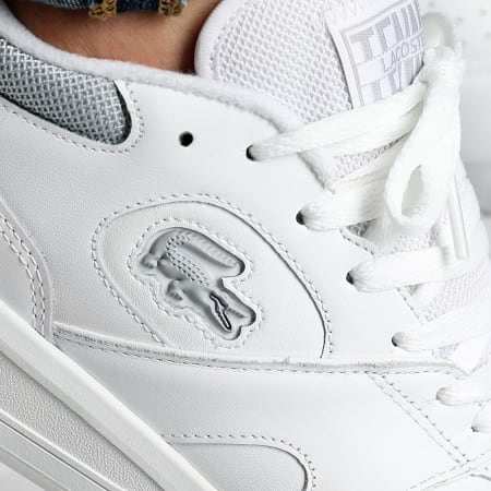 Lacoste - Baskets Lineshot 224 White Light Grey - LaBoutiqueOfficielle.com
