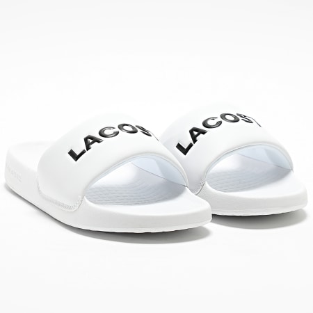 Lacoste Claquettes Serve Slide Logo Lettrage Blanc LaBoutiqueOfficielle