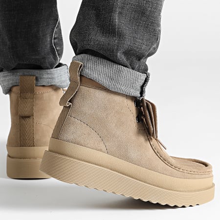 Clarks - Chaussures Wallabee FTR2 Hi Dark Sand Suede ...