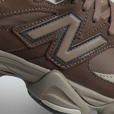 New Balance - Baskets 9060 U9060493 Brown - LaBoutiqueOfficielle.com