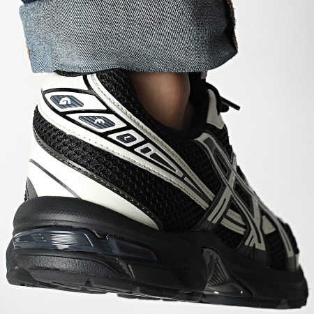 Asics - Baskets Gel 1130 1203A609 Black Cream - LaBoutiqueOfficielle.com