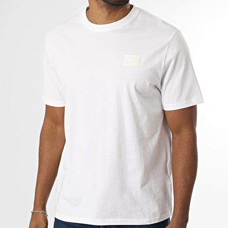 Timberland - Tee Shirt Silicon Badge A6HUK Blanc - LaBoutiqueOfficielle.com